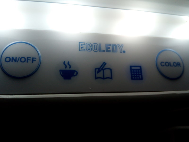 LEDデスクライトって消耗品！？コイズミ「ECL-357」に買い替えました | 学習机評論家のオススメ